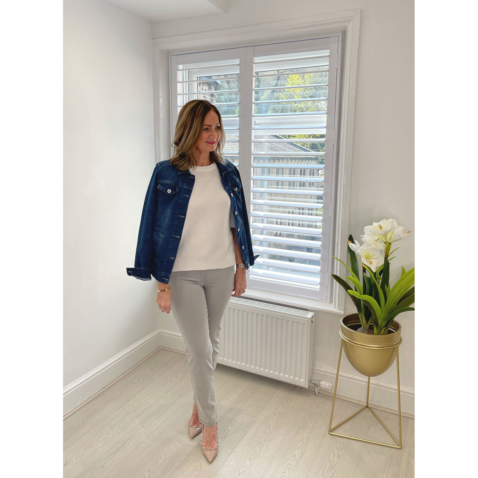 Robell Bella Petite 29 Inch Length Denim in Silver Grey