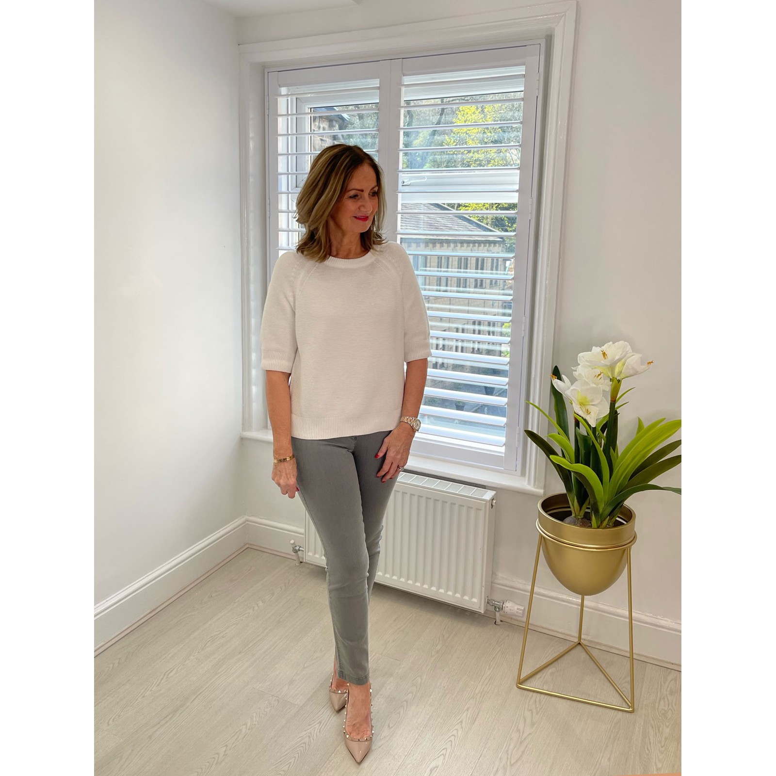 Robell Bella Petite 29 Inch Length Denim in Mid Grey