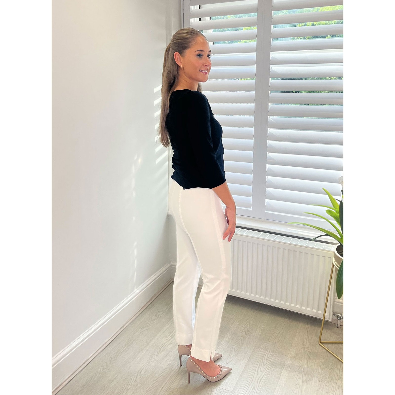 Robell Marie Petite 29 Inch Length Denim in White
